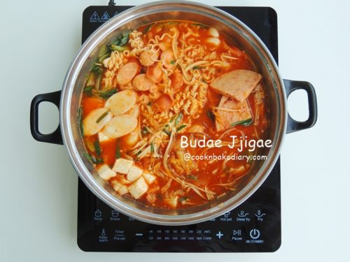 Budae Jjigae (Army Base Stew) - Cook & Bake Diary